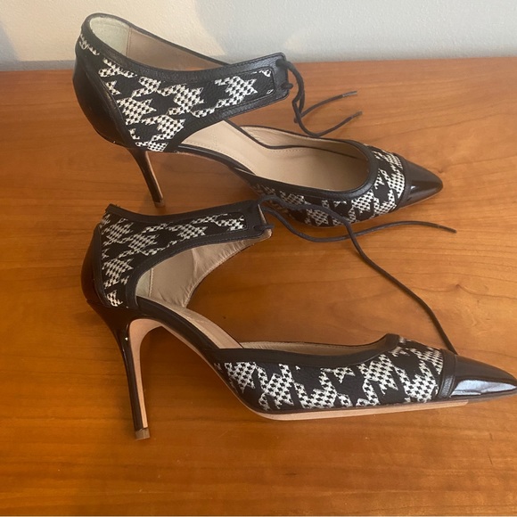 J. Crew | Shoes | J Crew Pointy Heels Black Patent Leather And Cream ...
